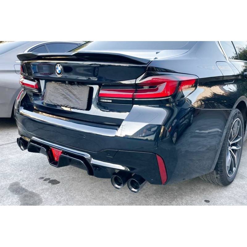 Rear Diffuser BMW G30 / G31 Look M5 CS Glossy Black - Convert Cars